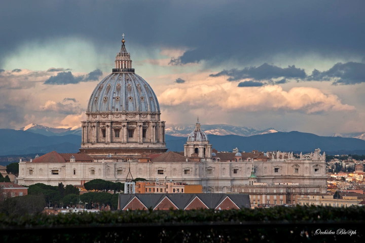The Popes Courtyard Apartment - Rome