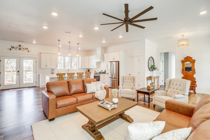 'The Hamilton Heber Springs' Home W/ Hot Tub! - Heber Springs, AR