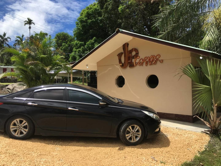 Jp Corner - Cozy 1-bedroom / 1-bath Tiny House - Palau