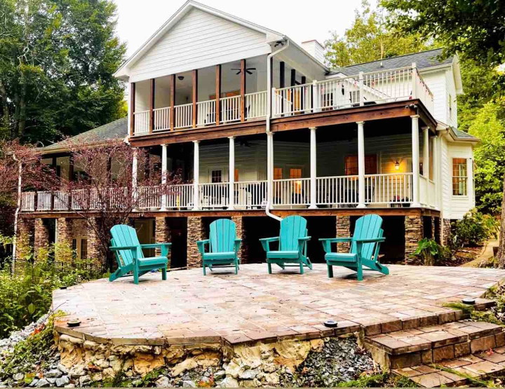 Luxury Lakefront Retreat On Lake Hartwell 18 Miles From Clemson - Lake Hartwell