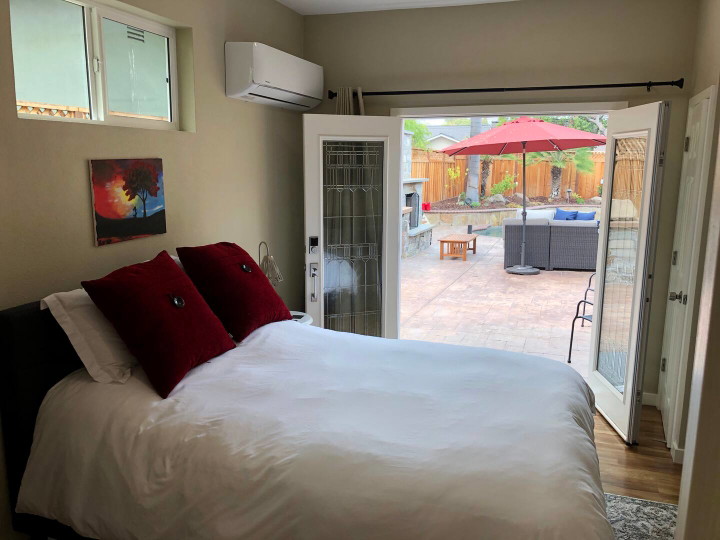 Private Queen Suite With Pool And Hot Tub - San Jose, CA