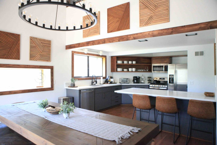 Multiple Family Getaway - 5 Bedroom Treehouse - San Bernardino, CA