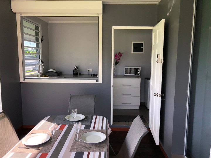 Tahiti Modern Bungalow Fare1 - Tahiti