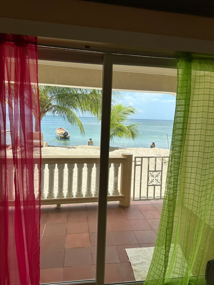 Laborie Beach House With Infinity Pool-unit2 - Sainte-Lucie