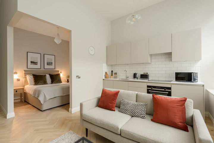 Spacious Scandi-style Luxury Studio - Old Town - Edinburgh