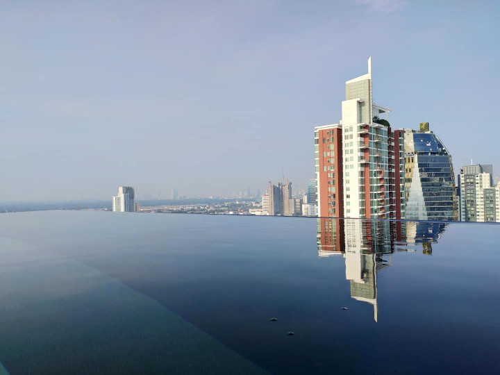 Infinity Pool, Luxury Apartment, Full Appliances, Bustling Business District, Mobile Wi-fi, Cozy And Homely, Near Bts Ekkamai #173# - Bangkok