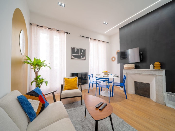 Cozy 4-room Renovated - 3 Bedrooms - Downtown - Marsella