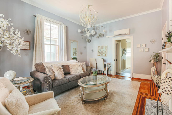 The Serendipity Suite: Desk, Ev, Walk Downtown - Staunton, VA