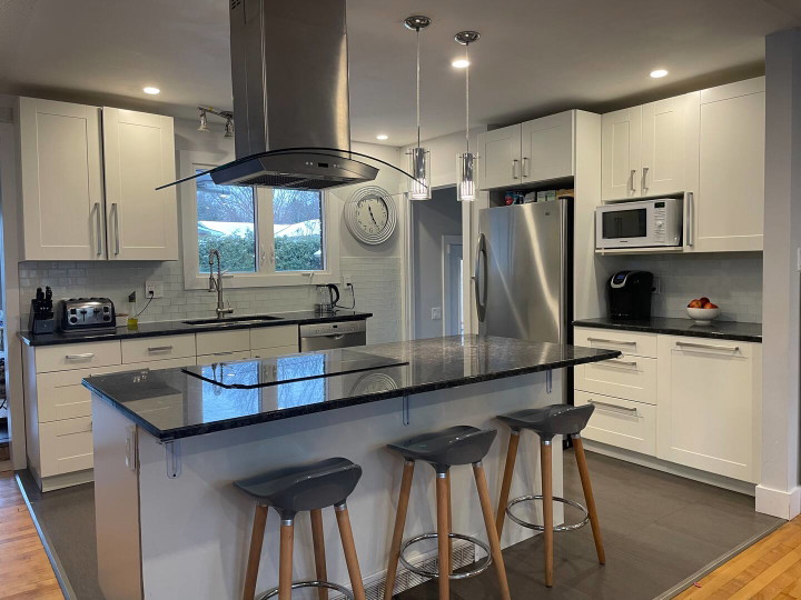 Spacious Bungalow In Prime Location - Ottawa