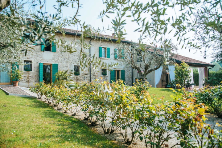 Exclusive Villa Among Garda Vineyards: Pure Luxury - Sirmione