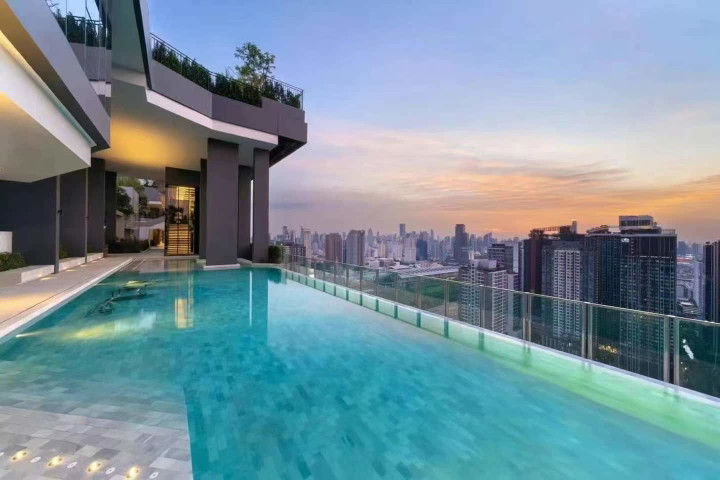 Jodd Night Market/central Rama 9 Mall Diagonal Infinity Pool-1 - Tailandia