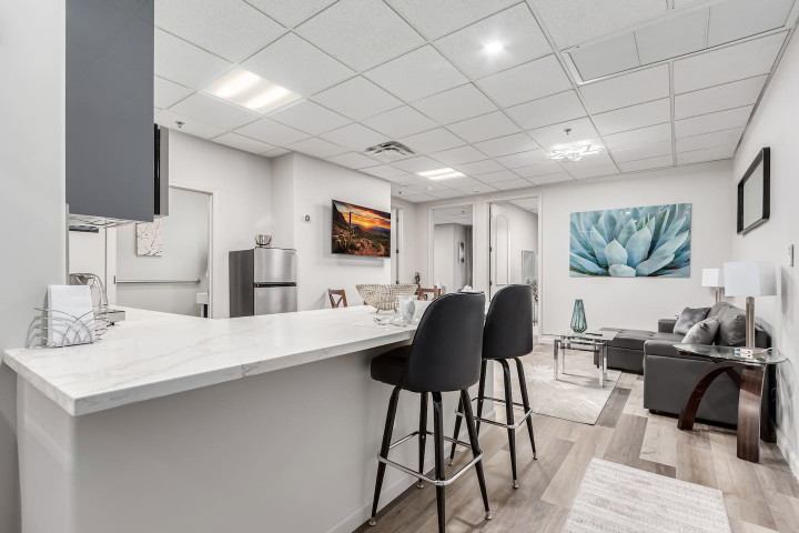 2 Bd 2 Ba + Office Ada Compliant Luxury Condo - Fountain Hills, AZ