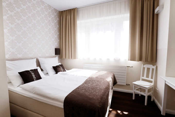 Kleines Zimmer Im Britischen Stil In Stadtnähe (5) - Stuttgart
