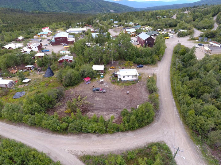 Authentic Keno Cabin,the Little Yellow House - Yukon