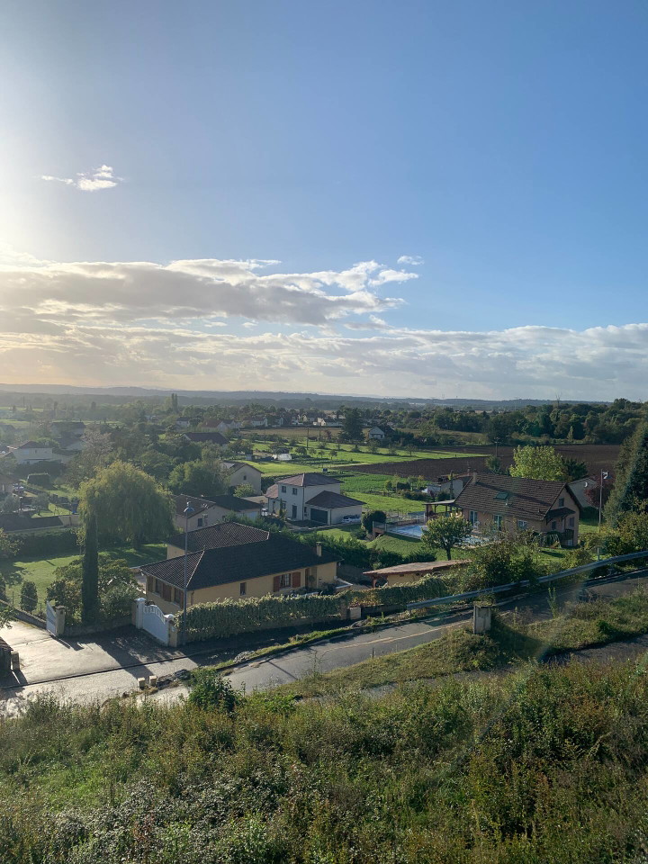 Gîte Sur Hauteur Avec Vue Dégagée - Bourgoin-Jallieu