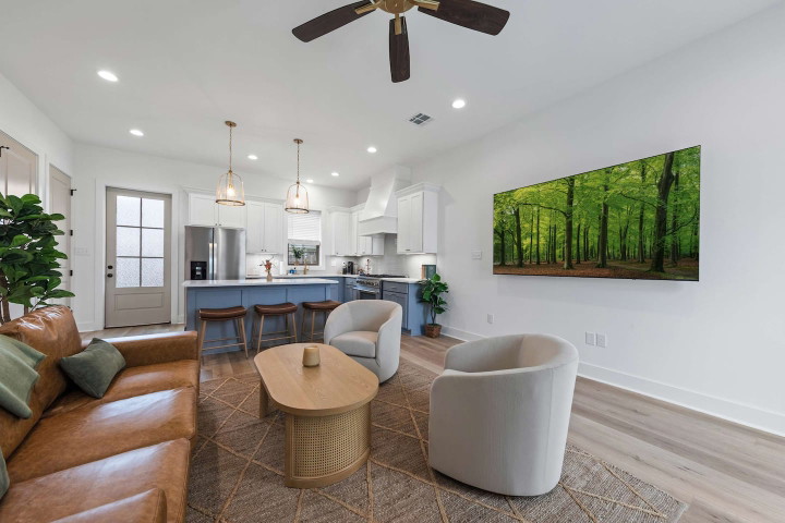 New Luxury Retreat | Superhost | A+ Location - Lafayette, LA