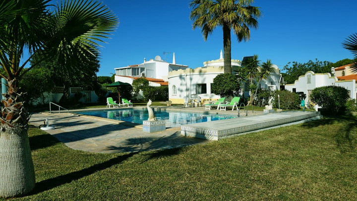 Unique Villa Sleeps 6 With Swiming Pool, Quarteira - Vilamoura