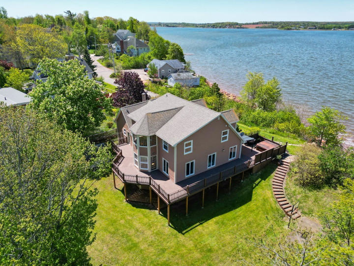 Charlottetowns Waterfront Jewel | Hottub Kayaks - Charlottetown