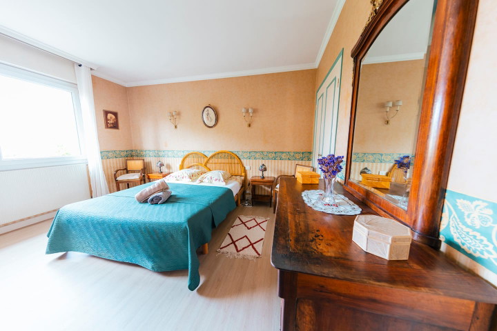 Charming Vintage Family House With Garden - Dijon