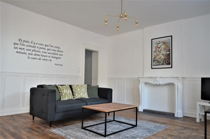 Bel Appartement, Indépendant Au Rez-de-chaussée. - Charleville-Mézières