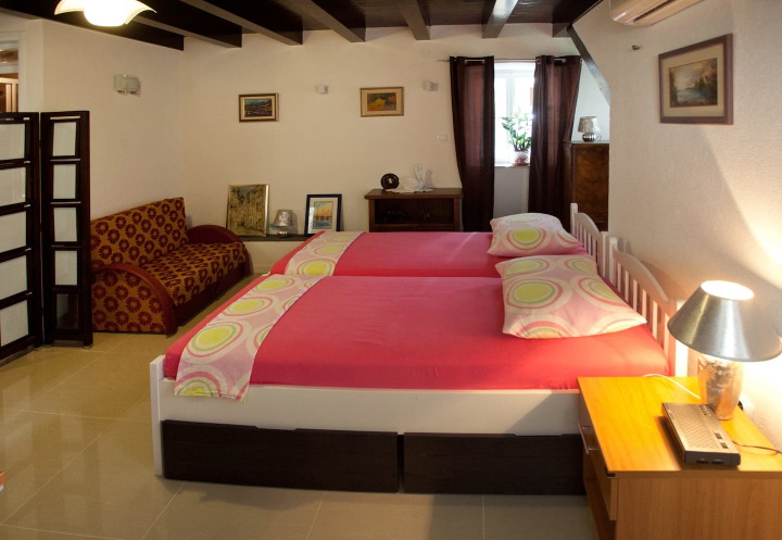 Miranda's Studio,terrace, Center - Croatia