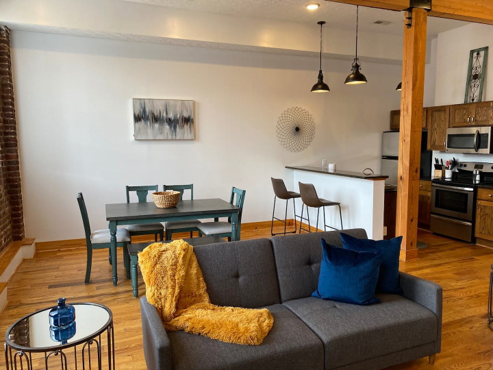Downtown Lynchburg Loft Getaway - Lynchburg, VA