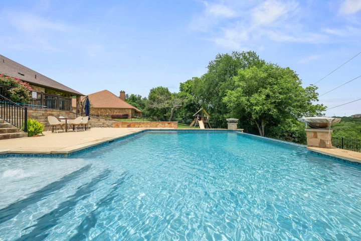 Wanderers Haven - Pool + Media Room, Gatherings - Belton, TX