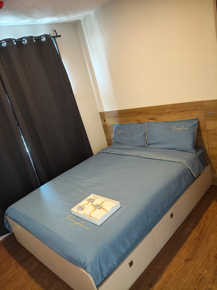Fully Equipped With Appliances/easy To Travel/convenient Shopping/high-speed Wi-fi - Bangkok