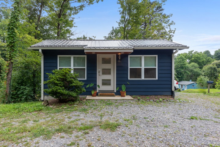 Walk To The Lake, Cozy Pet Friendly Cottage! - Black Mountain, NC