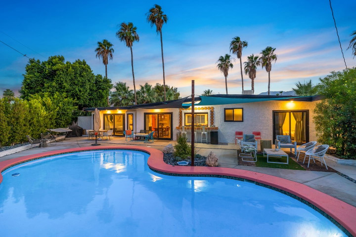 Sunny Oasis 4br Palm Springs Paradise With Pool - パーム・スプリングス, CA