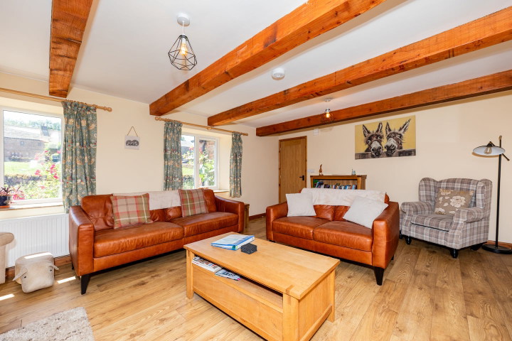 Beautiful 3 Bedroom/3 Bath Cottage With Log Burner - Kirkby Stephen