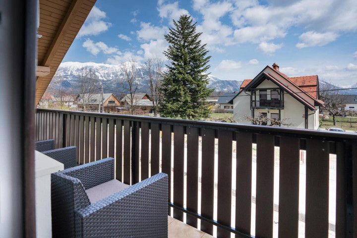 Apartment Lida 2, Great Quiet Location With Garden - Bled