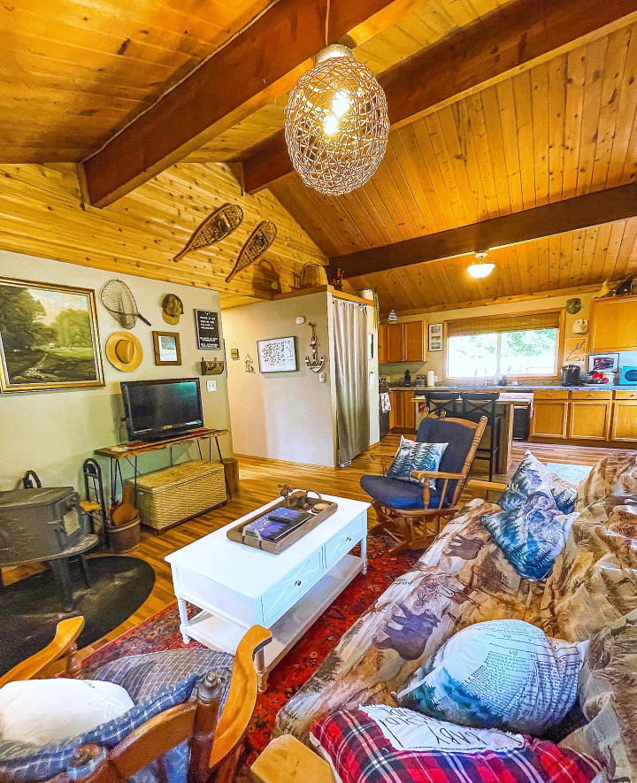 Cozy Cabin Escape | Lake Cushman Access + Hiking - Hoodsport, WA