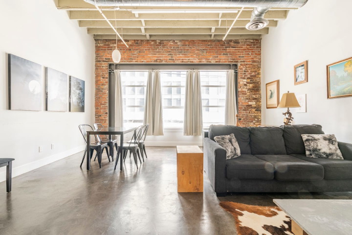 Kremrest ~ Pnw Loft ~ Clean, Fun, Creative - Seattle, WA