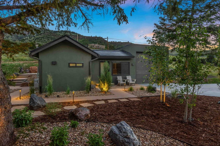 Red Rocks Hideaway Guesthouse - Ent #1 W Hot Tub - Morrison, CO
