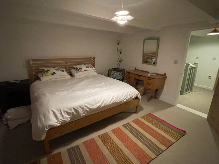Exquisite Location; Rare Parking; 2 Bed Cottage - Lyme Regis