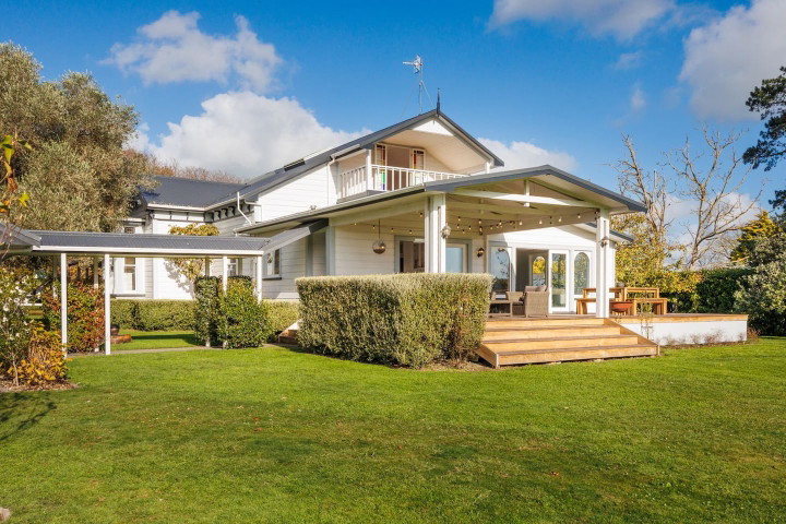Cloverlea Homestead Farm Stay - Palmerston North