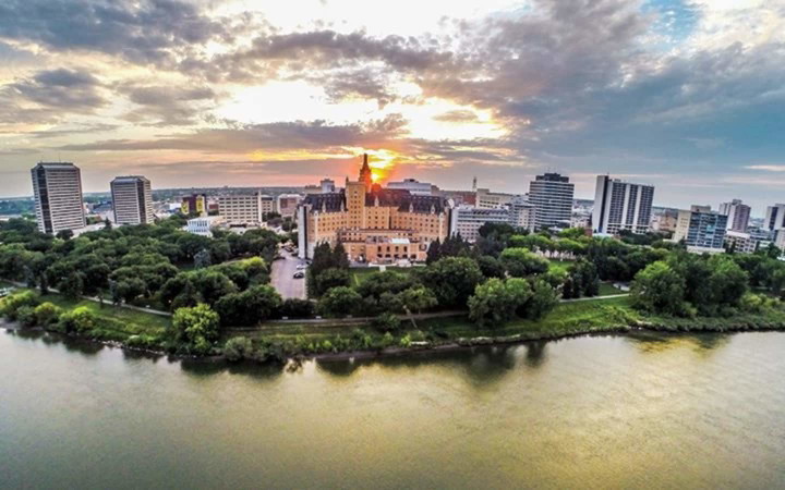 Fully Furnished Studio Suite - Saskatoon