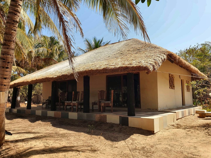 Très Agréable Villa 2 Chambres Avec Jardin - Senegal