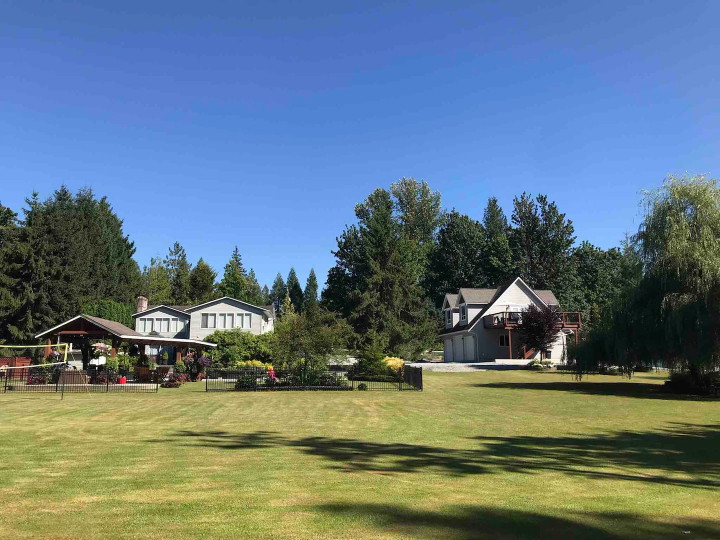 Charlie Spruce Carriage Home - Abbotsford