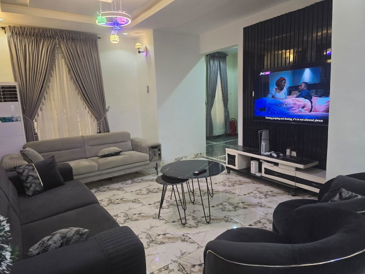 3&nbsp;Chambres De Luxe Avec Starlink&nbsp;&nbsp;Piscine, Salle De Sport, Espace De Travail - Lagos, Nigeria