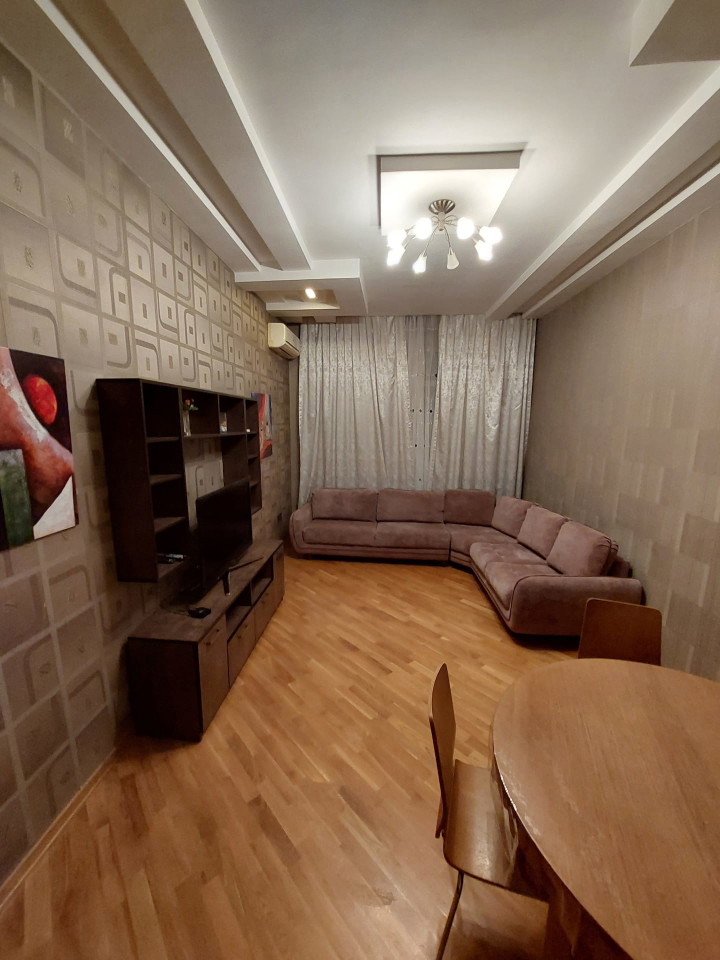 Appartement Calme Et Confortable Avec Belle Vue Sur La Mer - Bakou