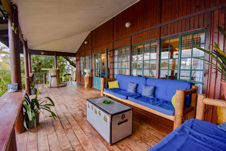 Crescent Island Fish Eagle Cottage - Kenya