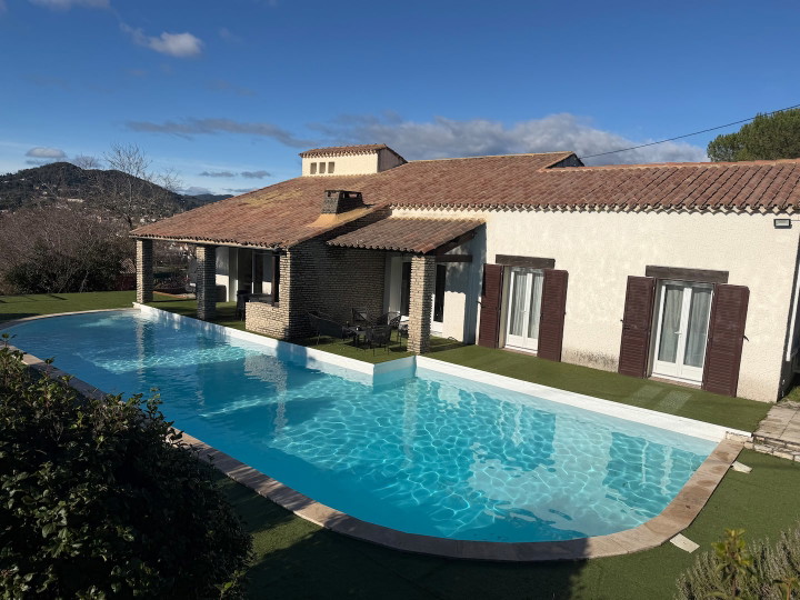 Magnifique Villa Darchitecte Piscine /Jacuzzi - Alès