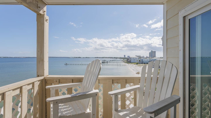 Upscale Condo Right On The Bay-relax, Relax -Bwe10 - Gulf Breeze, FL