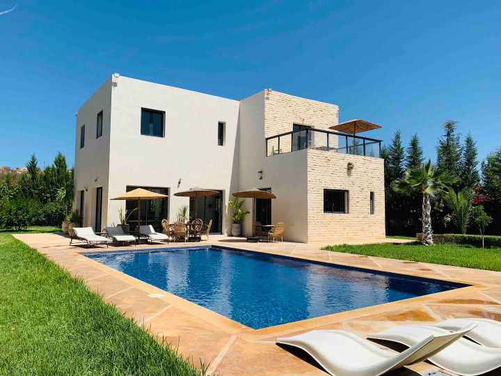 Villa Climatisée Avec Piscine Sans Vis-à-vis - Maroc