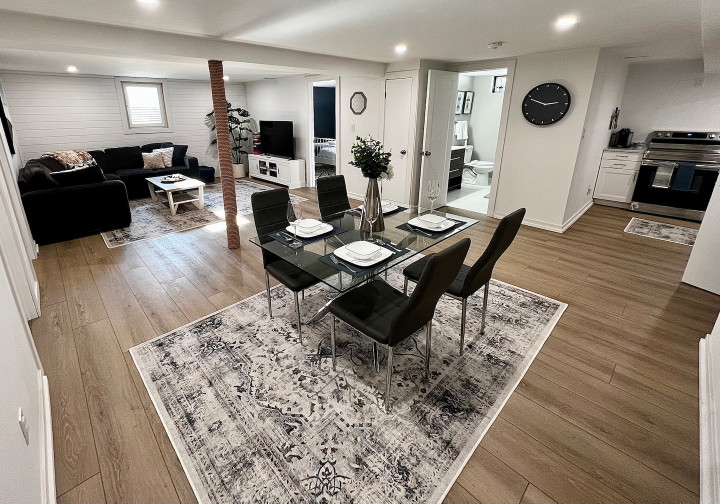 Spacious Private Suite, Movie Room & Free Parking! - Niagara-on-the-Lake