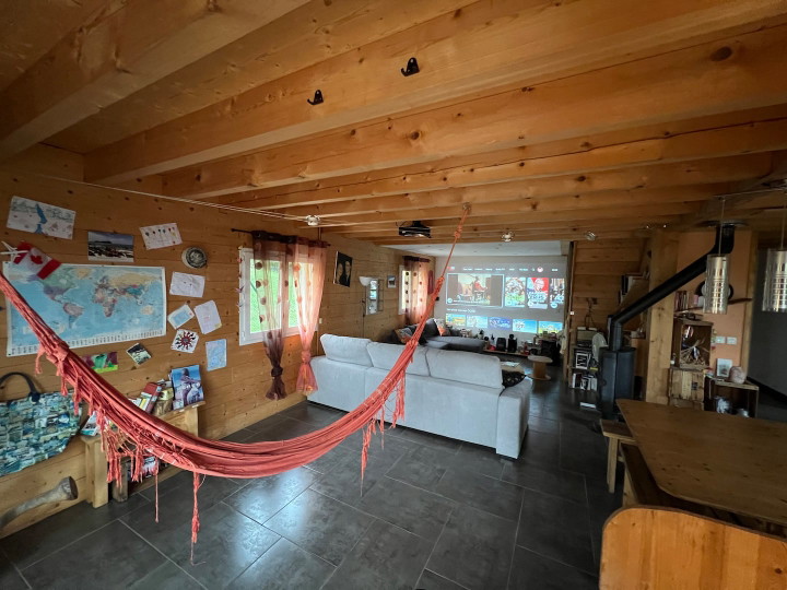 Wooden House In Gap (05000) - Gap