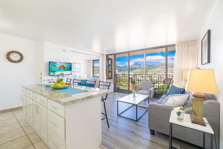 Waikiki Banyan Retreat W/ Pool, Hot Tub & Sauna - Honolulu, HI