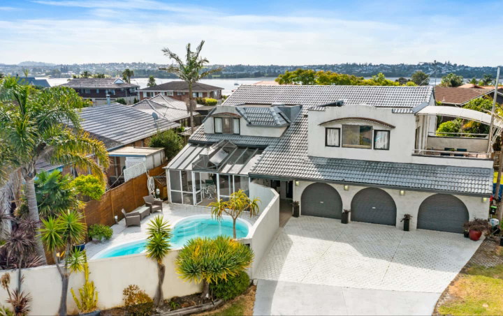 Luxury Pool Home｜4br｜3.5 Bath｜near Beach & Shops - Waiheke Island